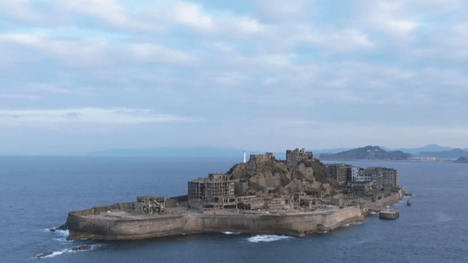 Japon: Visite de l'île fantôme d'Hashima, ancienne cité minière et ...