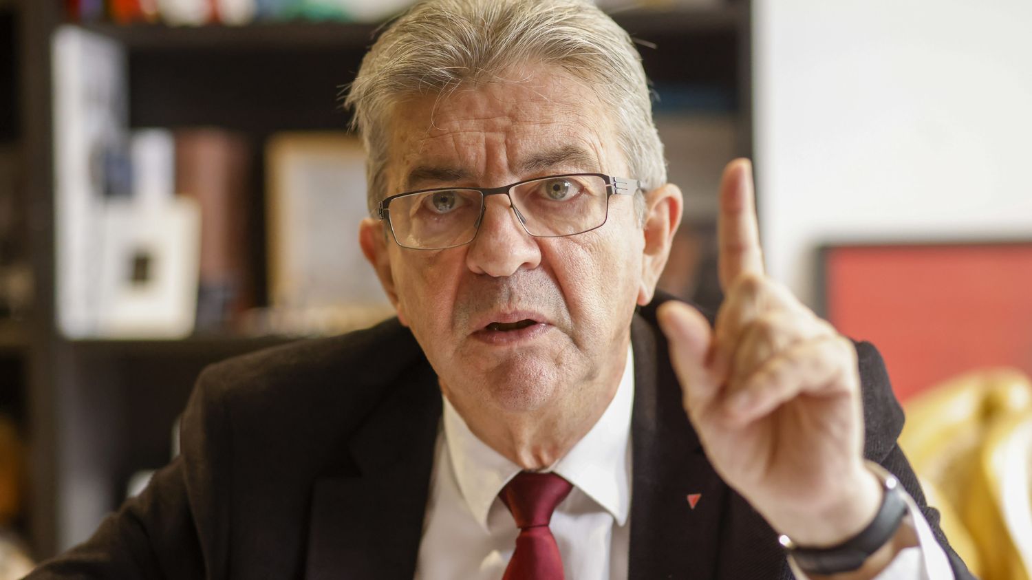 Après l'invective de Gérard Larcher, l'entourage de Jean-Luc Mélenchon ...