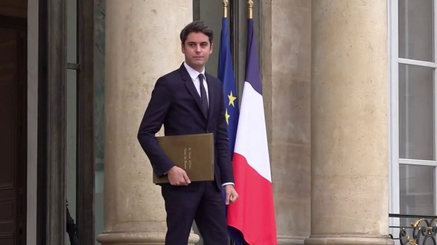 Gabriel Attal devient le plus jeune Premier ministre de la Ve République