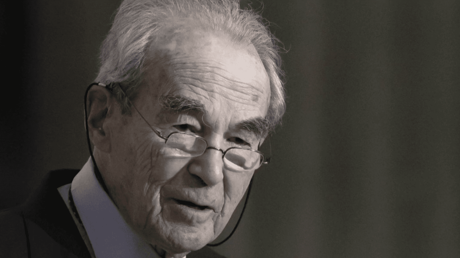 Hommage à Robert Badinter : les Français saluent son courage, sa ...