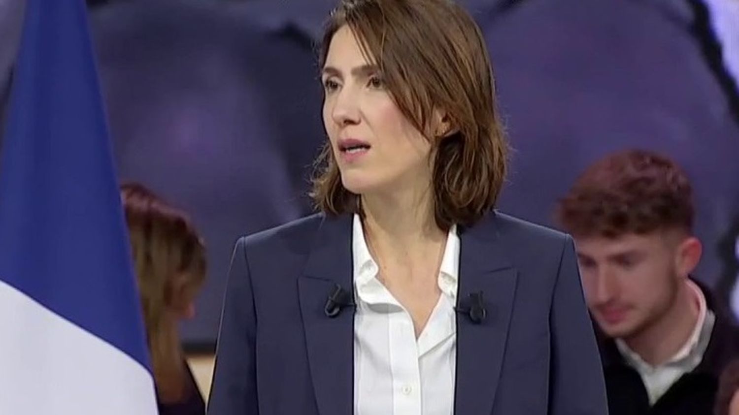 Ukraine: Valérie Hayer compare Marine Le Pen à Edouard Daladier ...