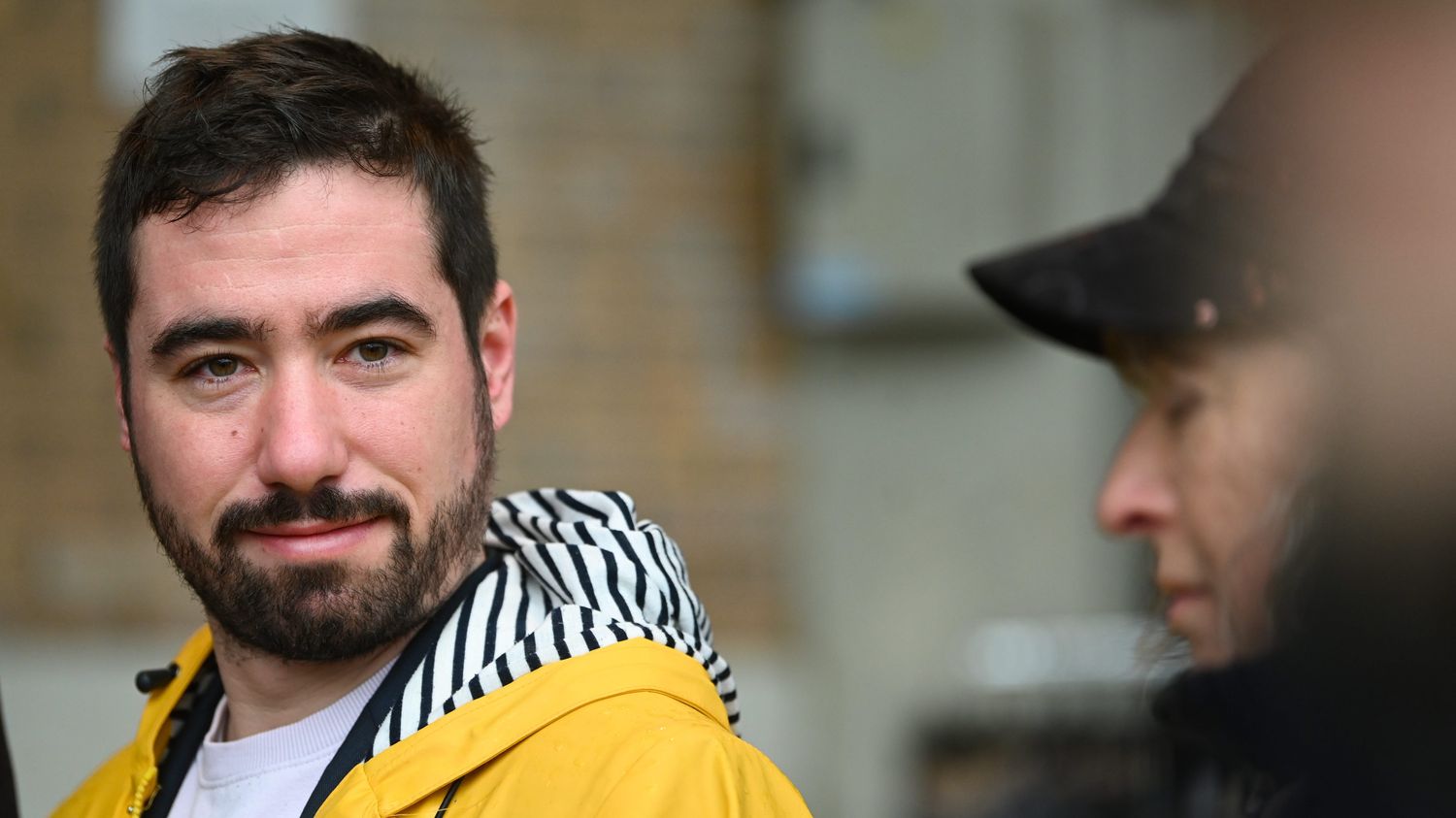 Le député LFI Andy Kerbrat admet achat de drogue à Paris et présente ...