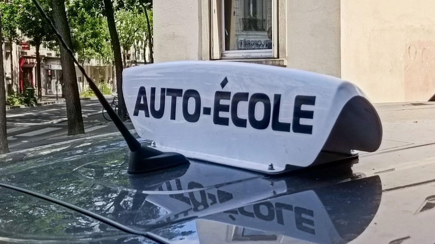 Auto-écoles mobilisées pour obtenir plus de places au permis de conduire