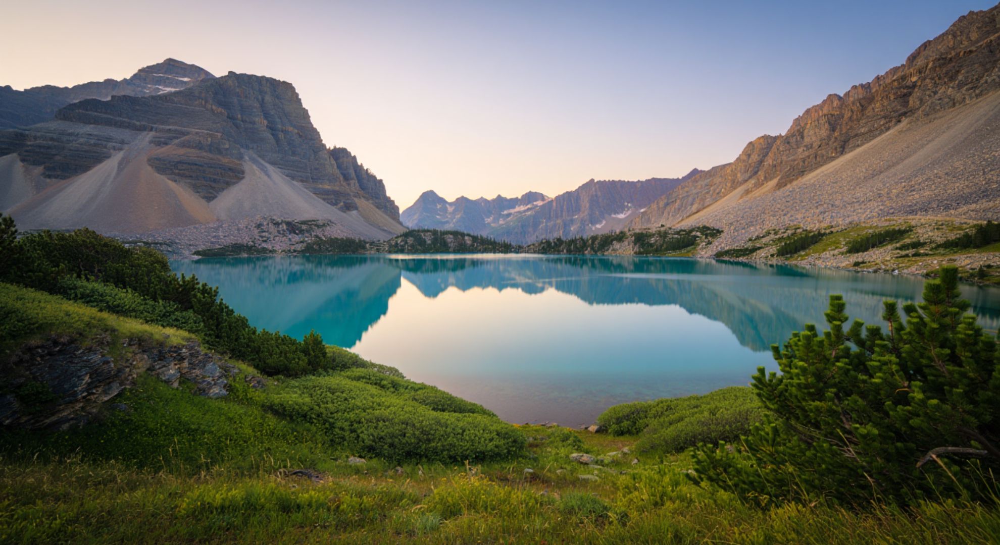 Ce lac caché dans les Alpes est gratuit — mais les cartes n’en parlent pas