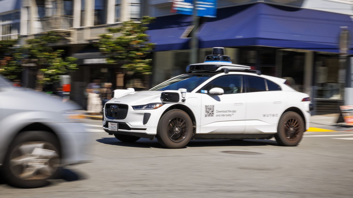 Robotaxis : test d'un véhicule autonome dans les rues d'Atlanta